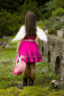 Photography from Nicholas Viltrakis: Jessica Kenney at Loveland castle