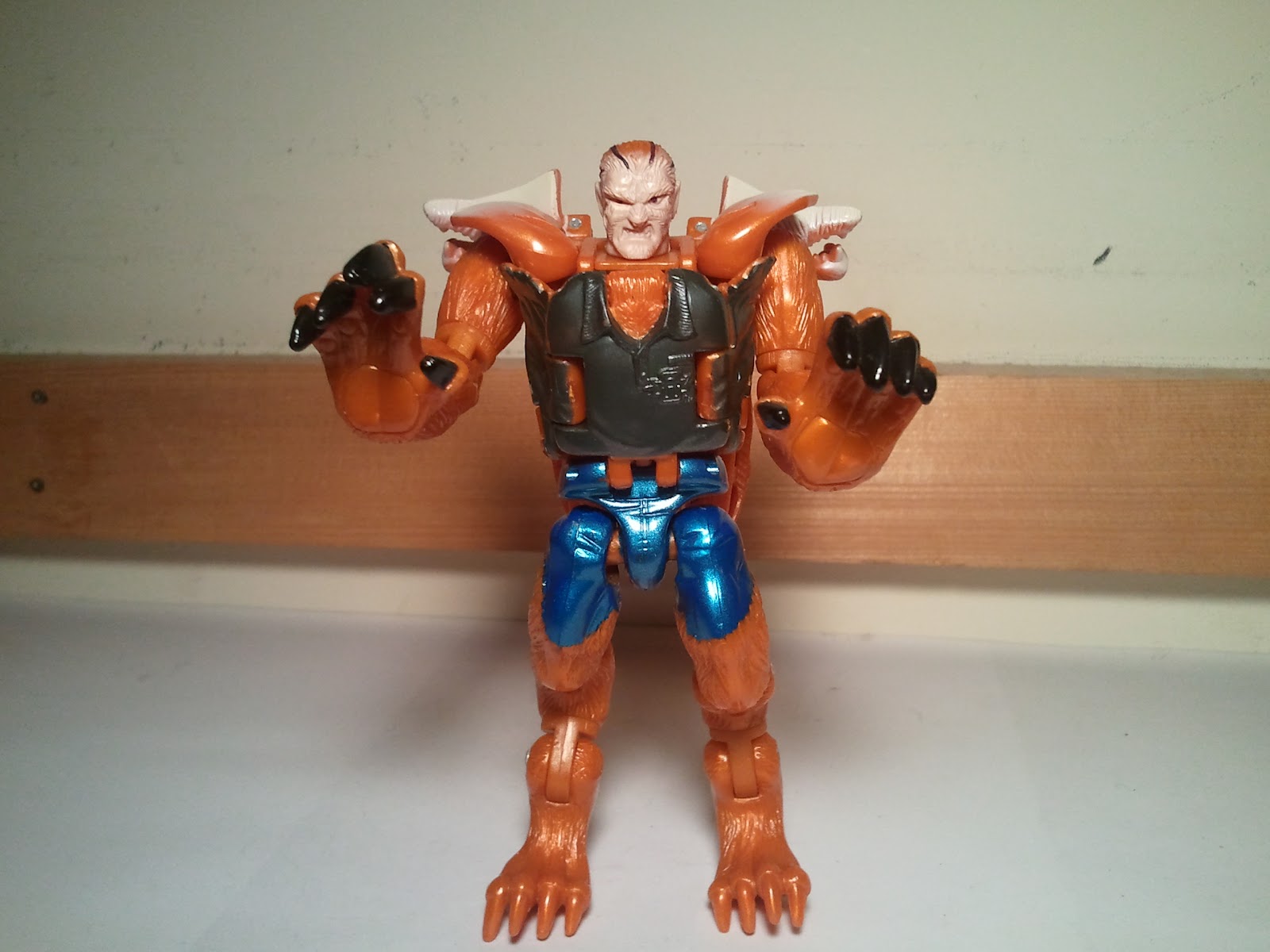 Two Ton Chicken: My stupid Animorphs figures part 1