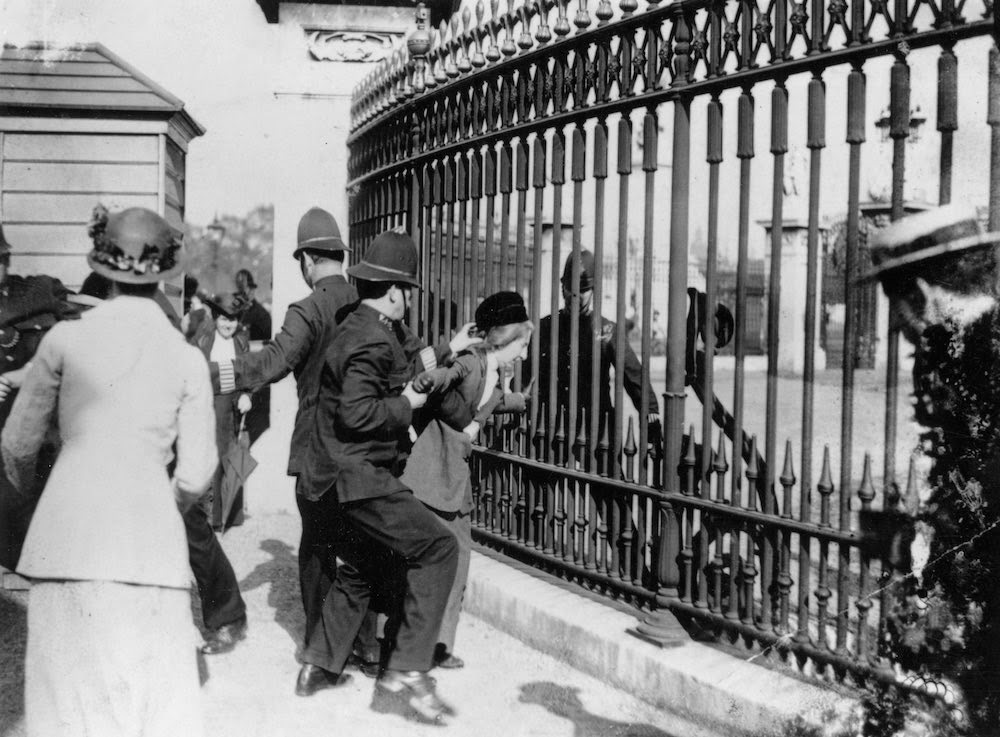 Suffragettes vs. Police: Historical Photos of Women's Suffrage ...