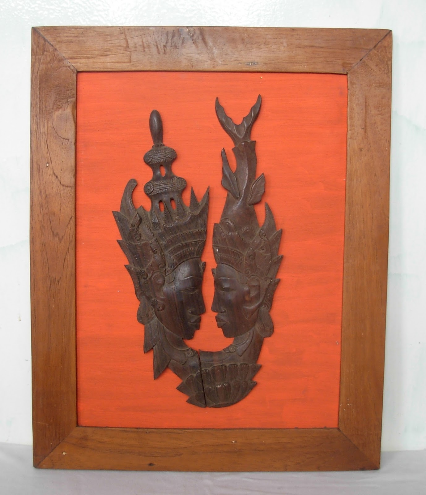 Pernik Unik: Hiasan Ukiran Bali Frame Jati