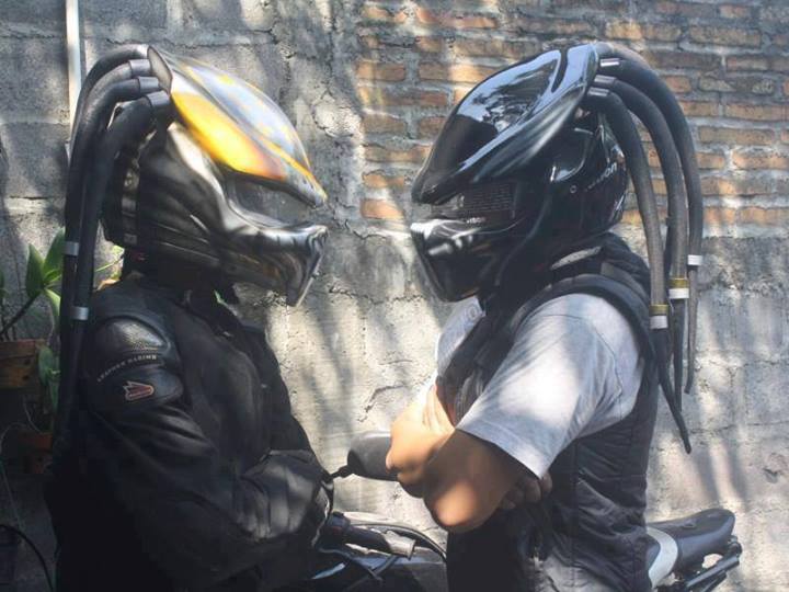 10 Desain Unik dan Nyeleneh Helm Yang Bikin Kamu Ngakak Abisss - Campur ...