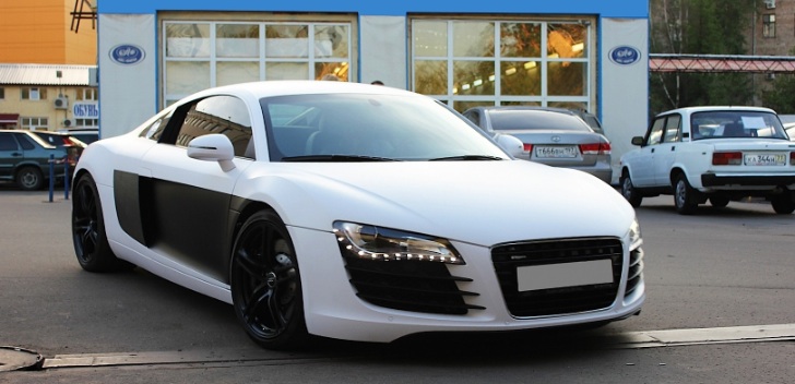 Audi R8 Vinyl Wrap - Satin White | Latest Automotive News