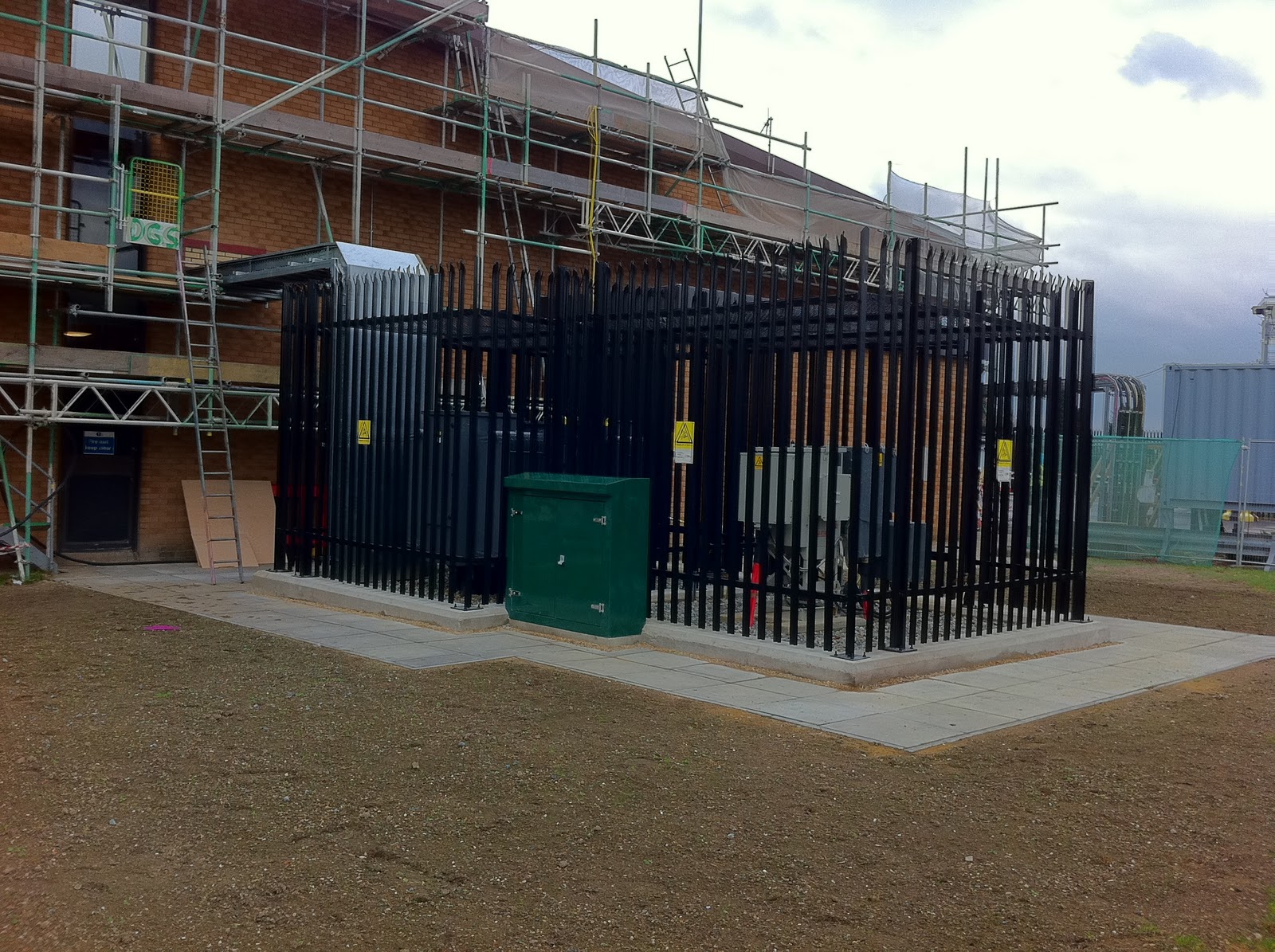 UK Power Networks Contractor: December 2011 - LPC Construction Continue ...