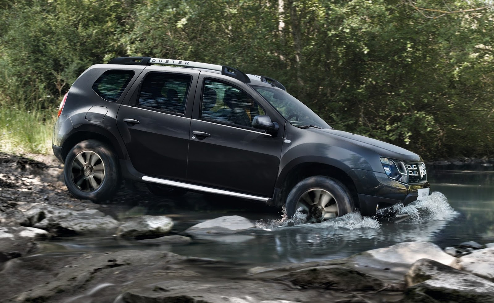 Dacia lança Duster Urban Explorer e câmbio Easy'R