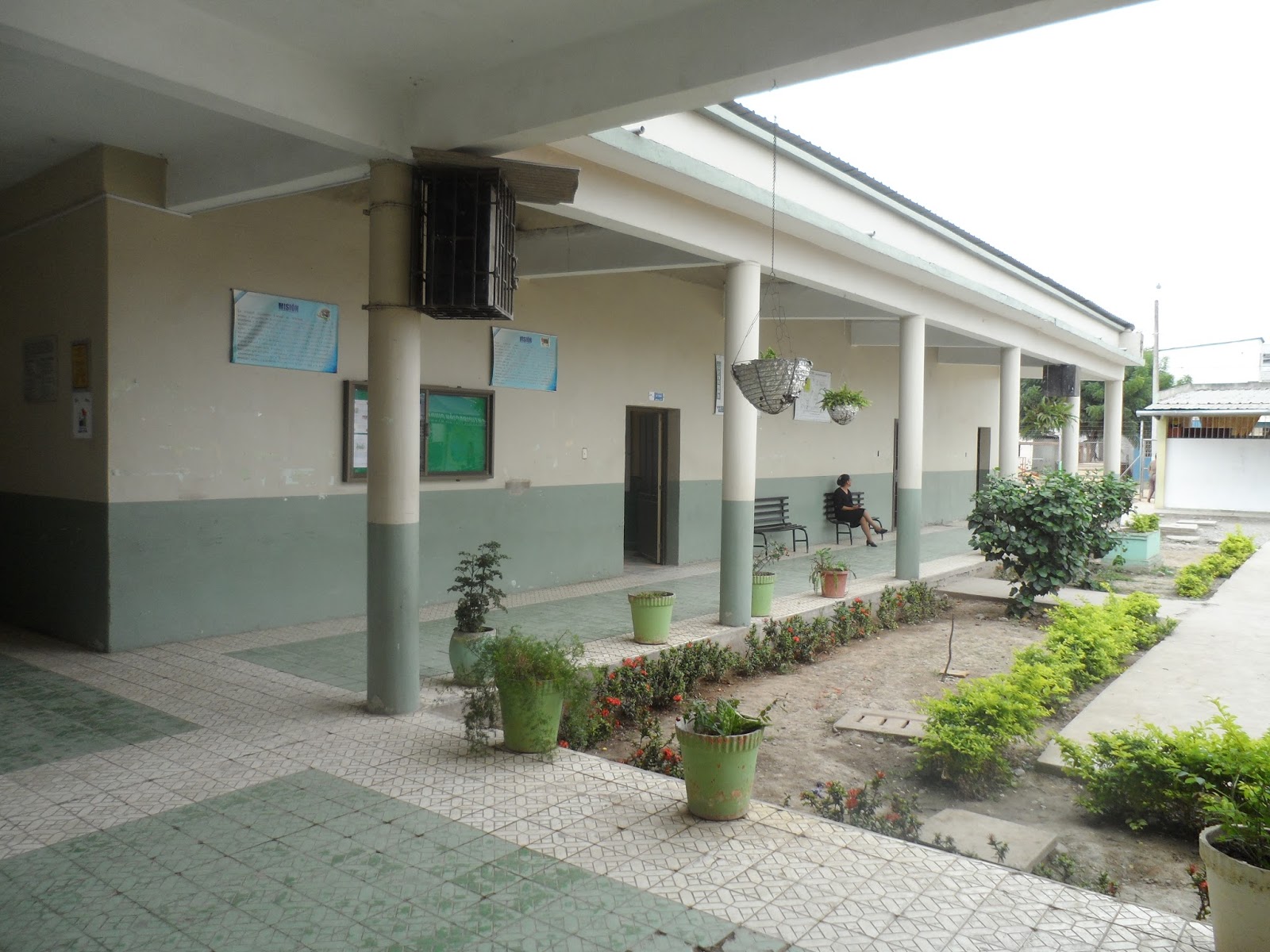 UNIDAD EDUCATIVA "CIUDAD DE MACHALA": Básica Superior