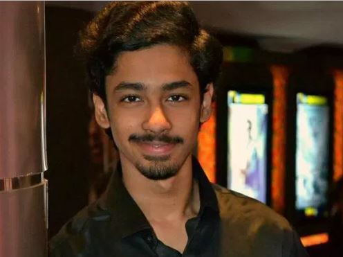 Riddhi Sen Family Wife Son Daughter Father Mother Marriage Photos ...