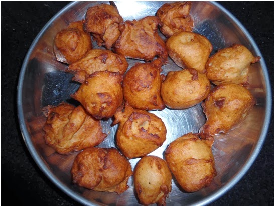 Malabar Recipes : Bonda (Kayappam)
