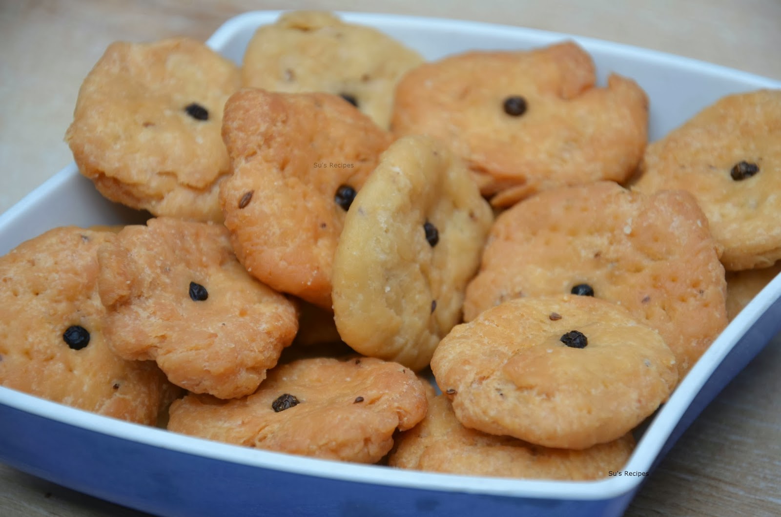 Su's Recipes: Mathri / Mattis