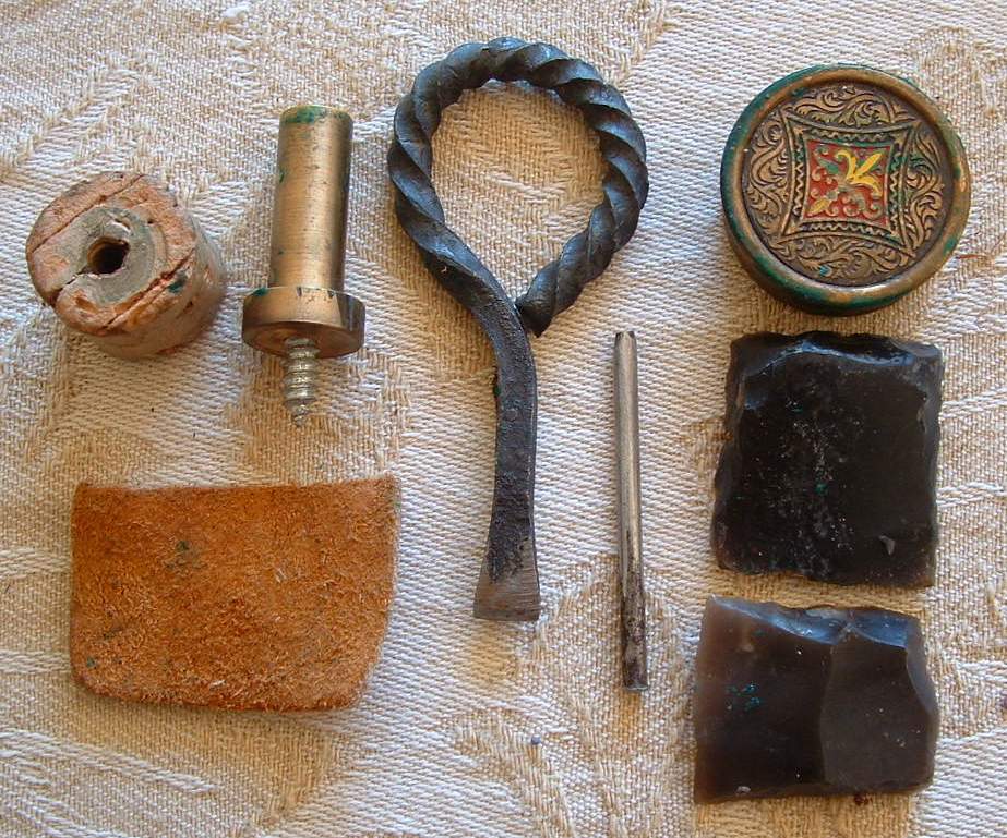 A Woodsrunner's Diary: Fitting A Gun Flint In The Lock.