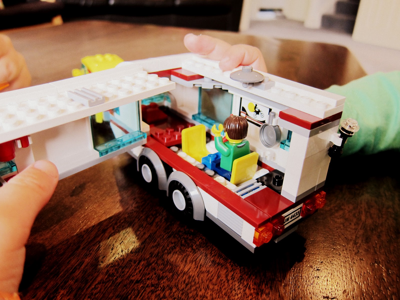 Review: LEGO City Great Vehicles :: Car & Caravan :: | the adventures ...