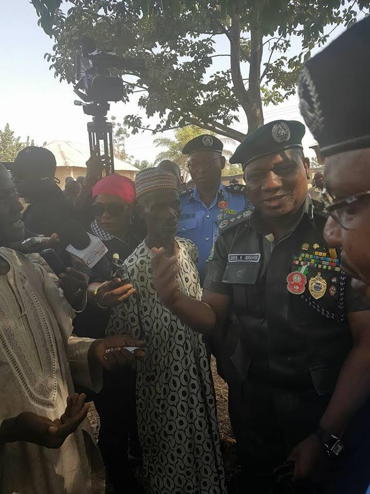 IGP Ibrahim Idris embarks on the spot assessment and fact finding visit ...