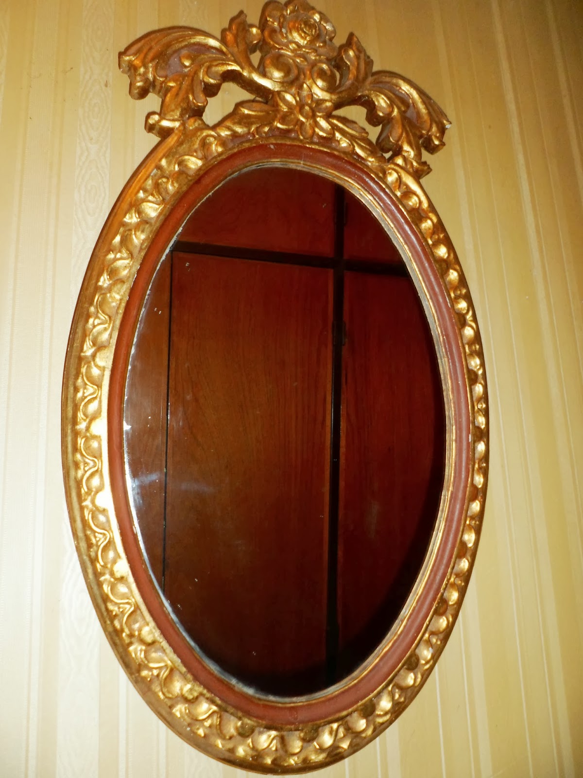 Antiguedades en Cordoba.Argentina: Espejos Antiguos.Talla en madera.Vendido