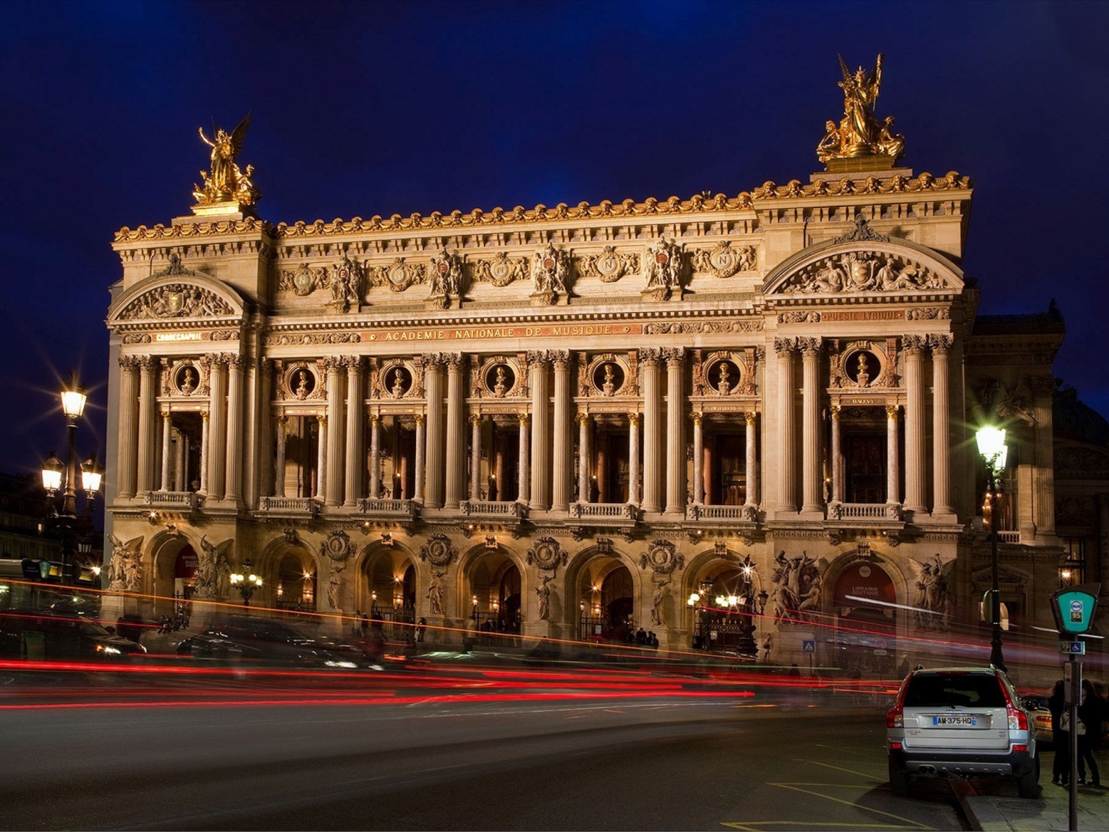 winter cherry: OPERA GARNIER