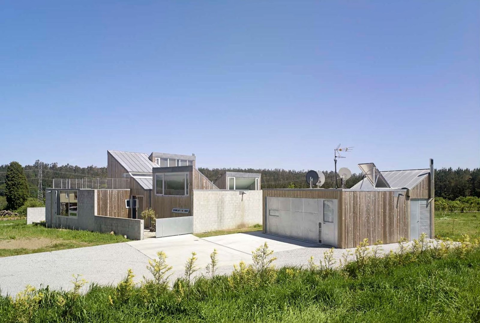 a f a s i a: Rodríguez Blanco Arquitectos