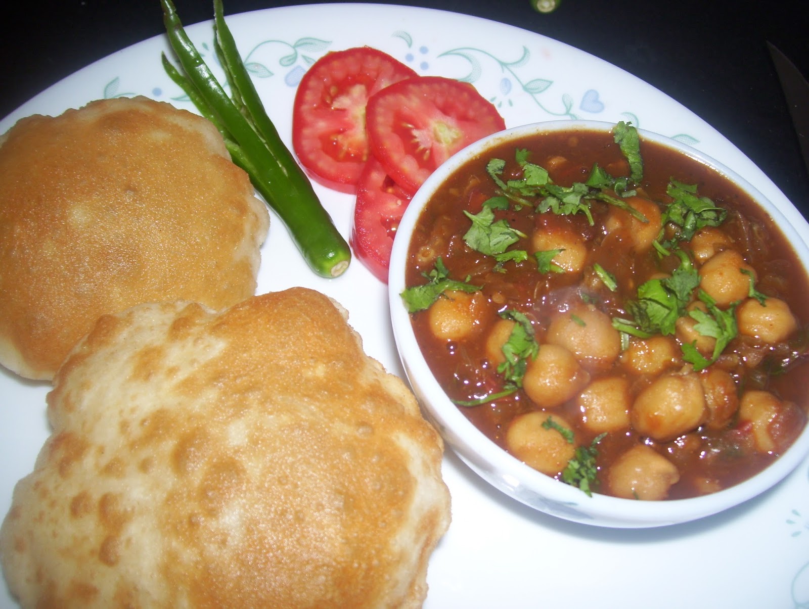 Poori with Chole