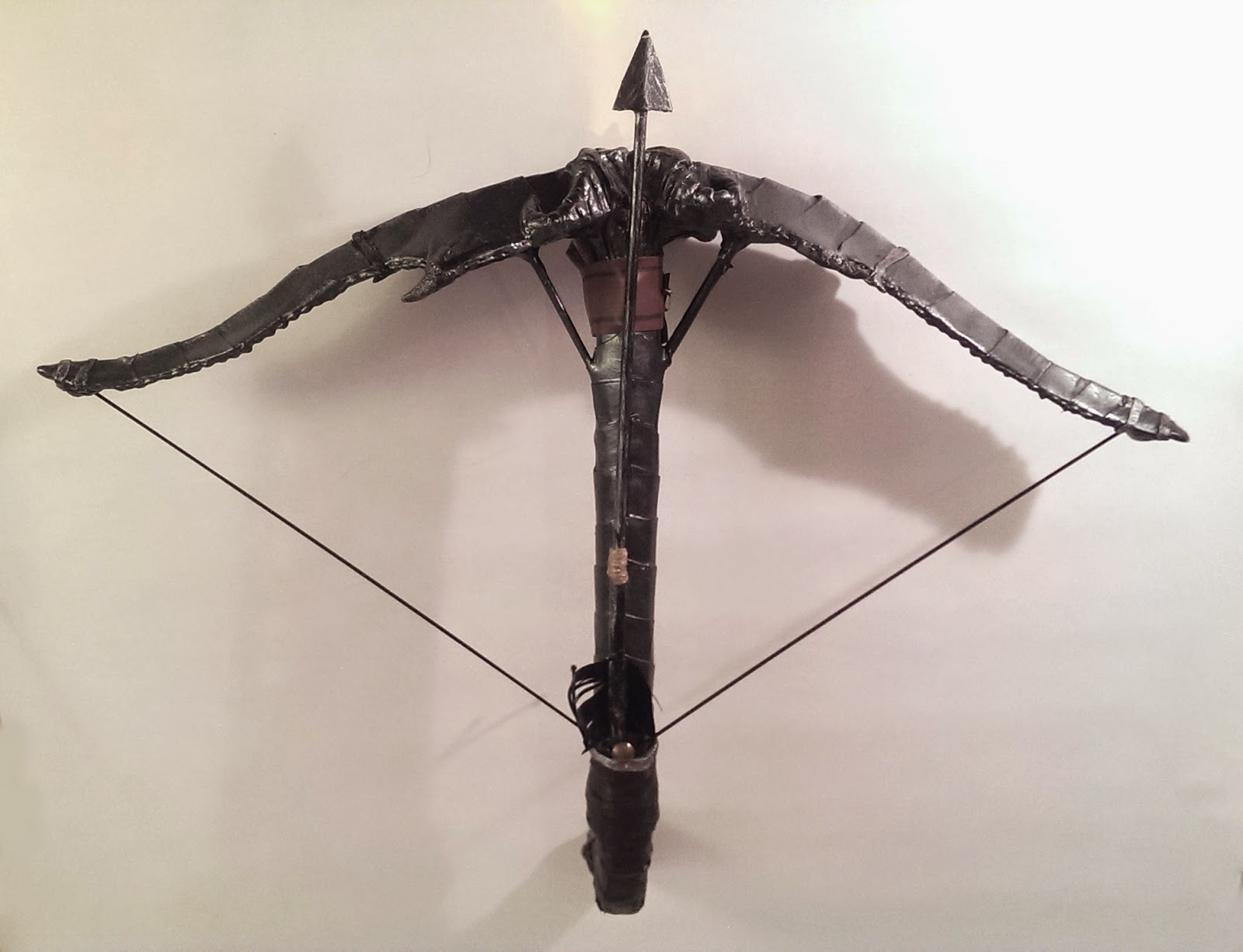 Chrix Design: Cardboard props - Crossbow