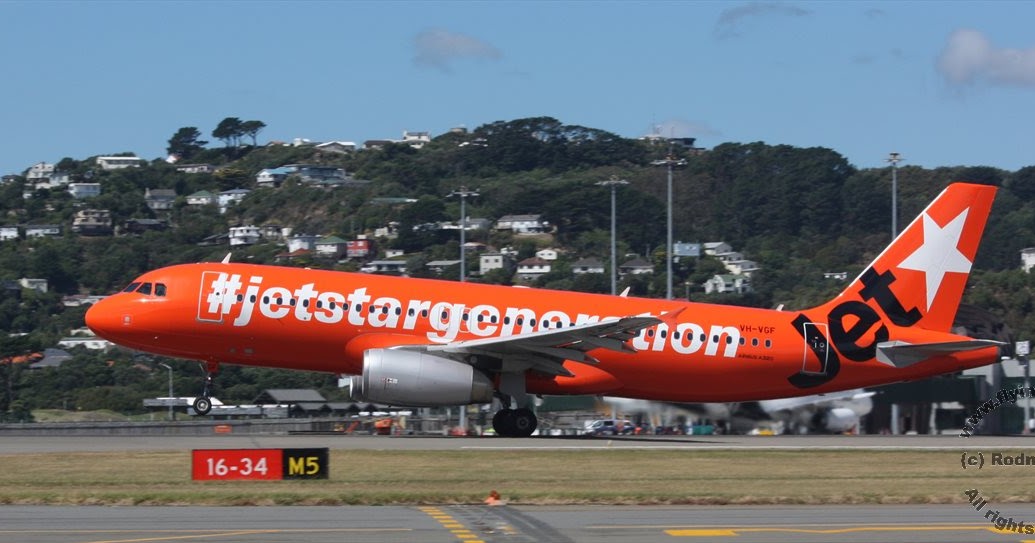 Rodney's Aviation Ramblings: Another of that brightly colour Jetstar 'bus