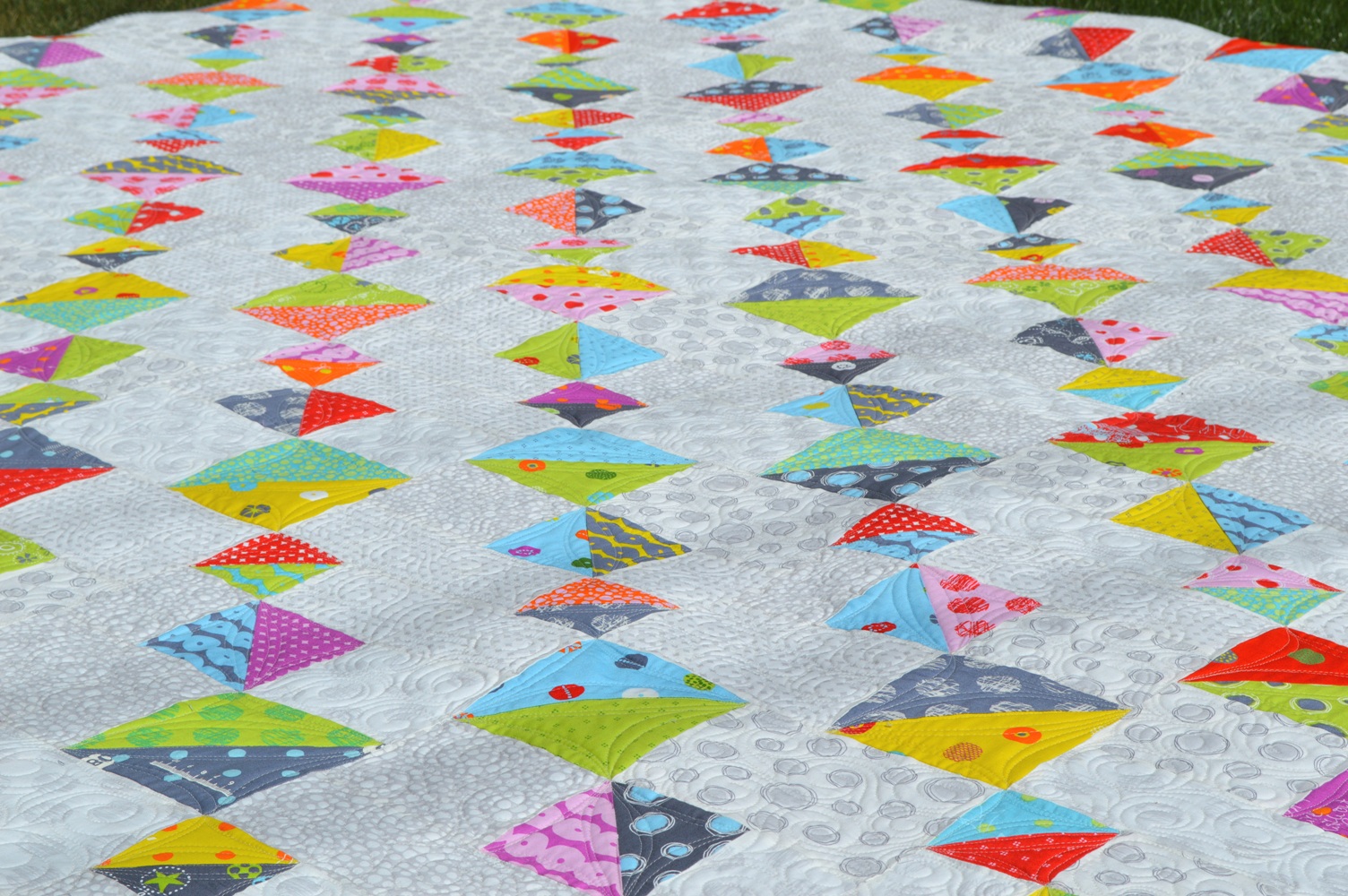 Top Spin Quilt & Tutorial | Happy Quilting | Bloglovin’