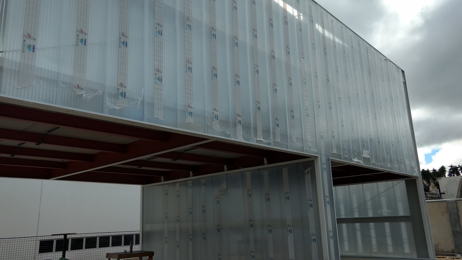 Policarbonato - Polysolution: Parede de Policarbonato 40 mm ...