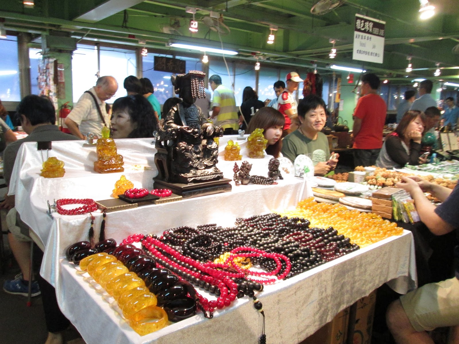 Nuku In Taiwan: Taipei Weekend Markets