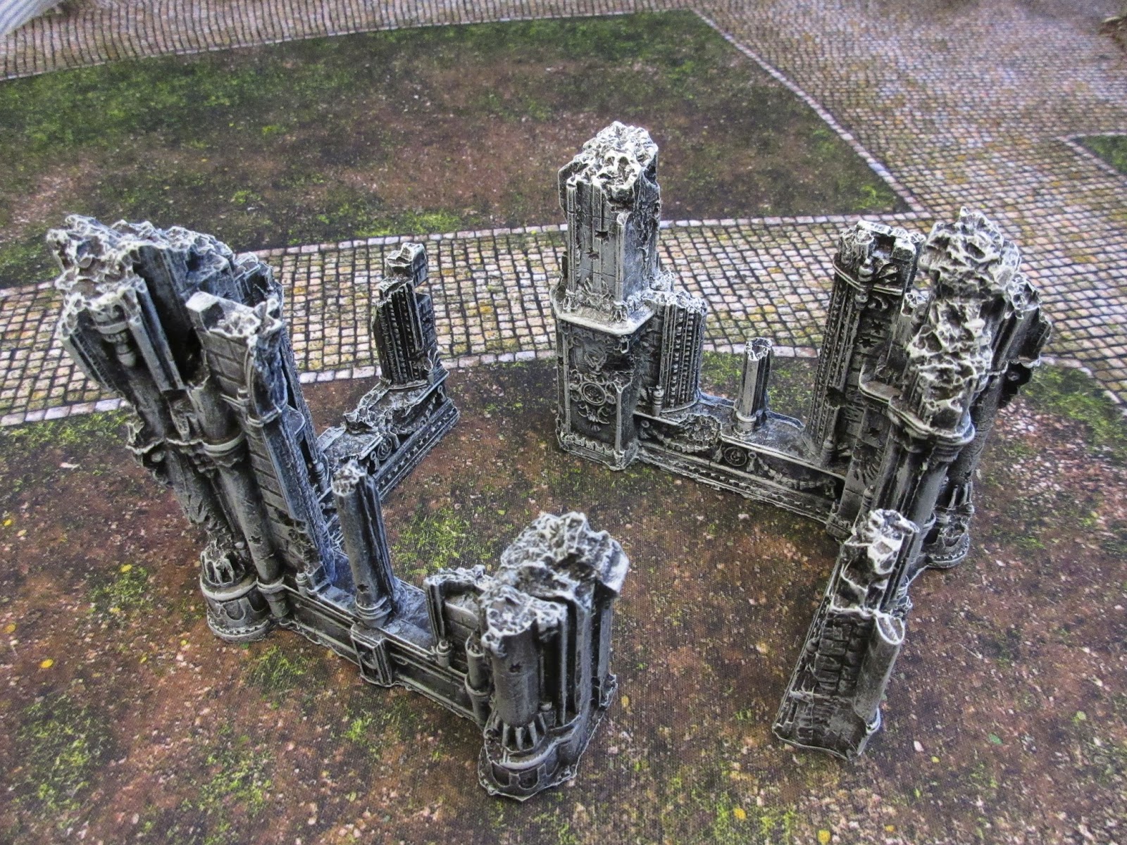 Mars-Miniatures: Ruined Medieval Buildings, The Lovely Wreckage Of Bree