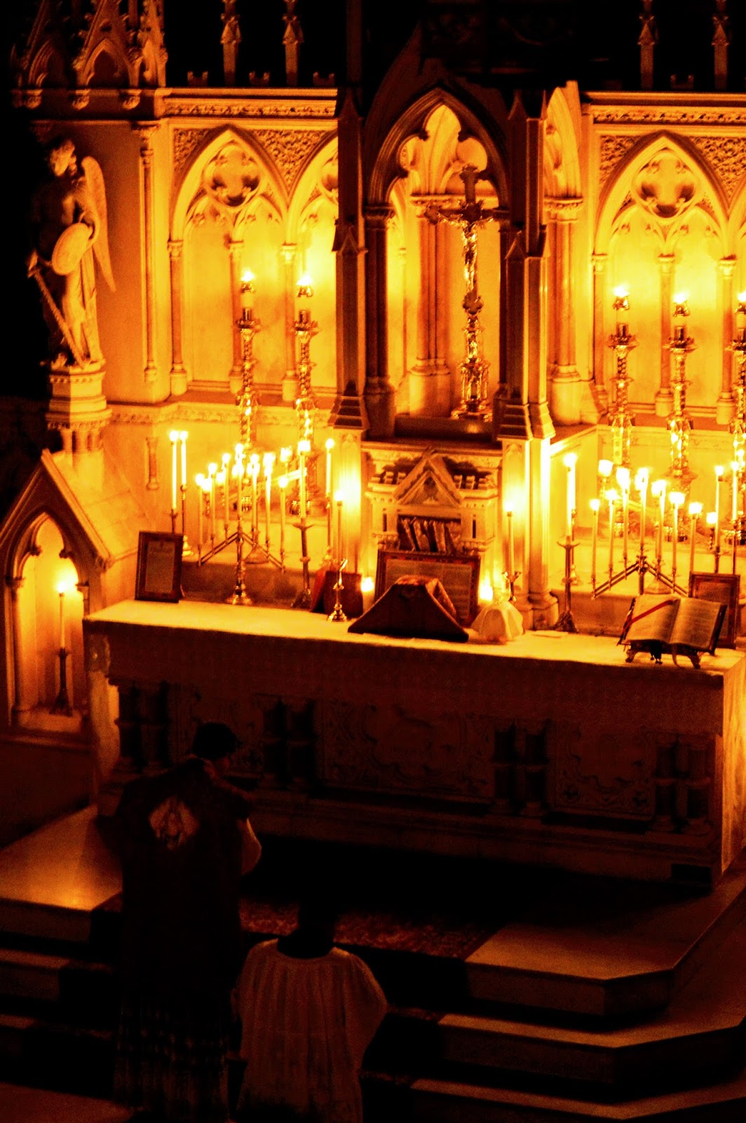 Traditional † Catholicism: Rorate Masses at Holy Innocents (NYC ...