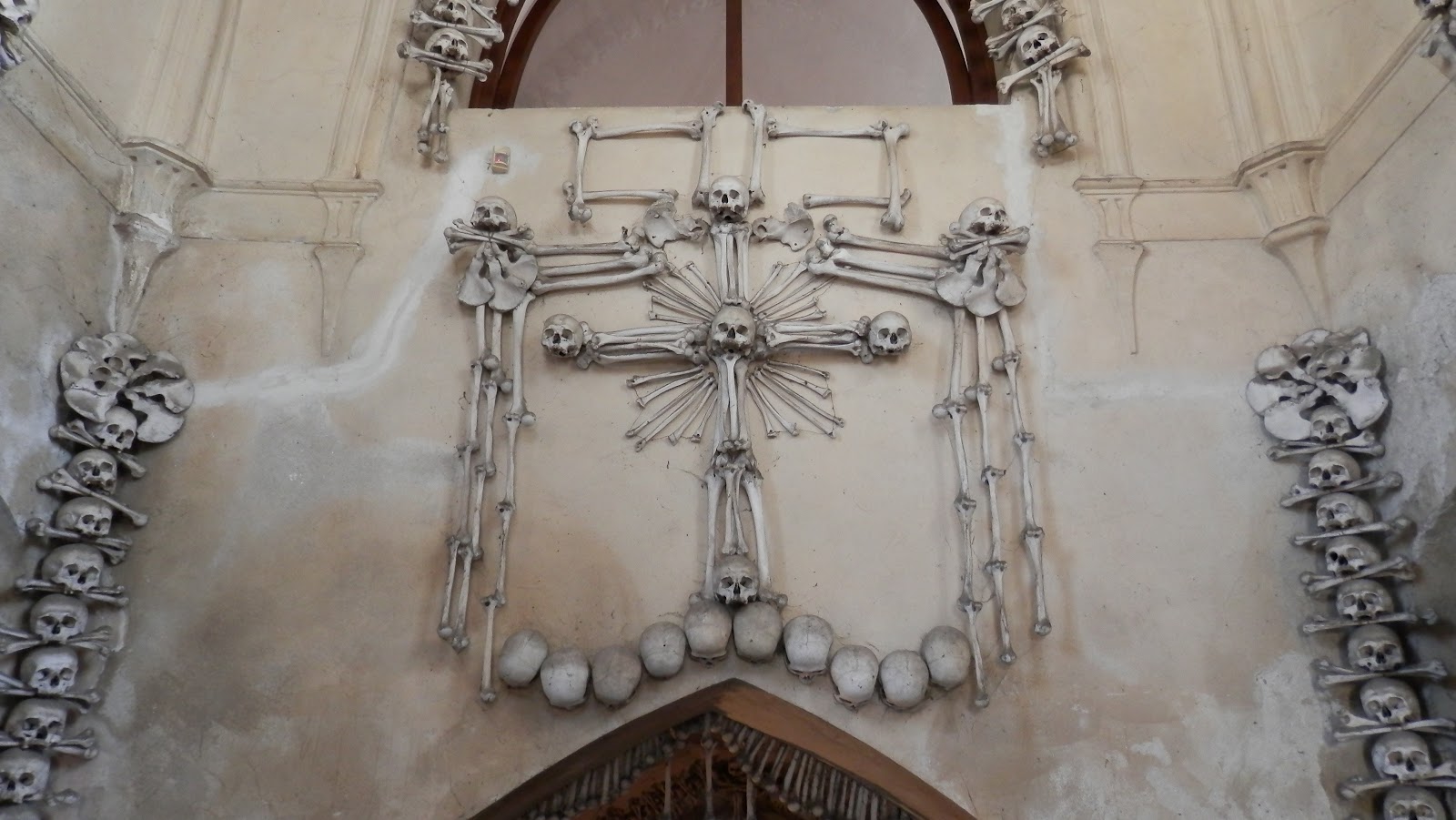 Travel with Kevin and Ruth: Kutna Hora and the Sedlec Bone Church