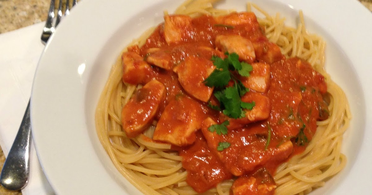 The Skimpy Pantry: Thai Chicken Pasta