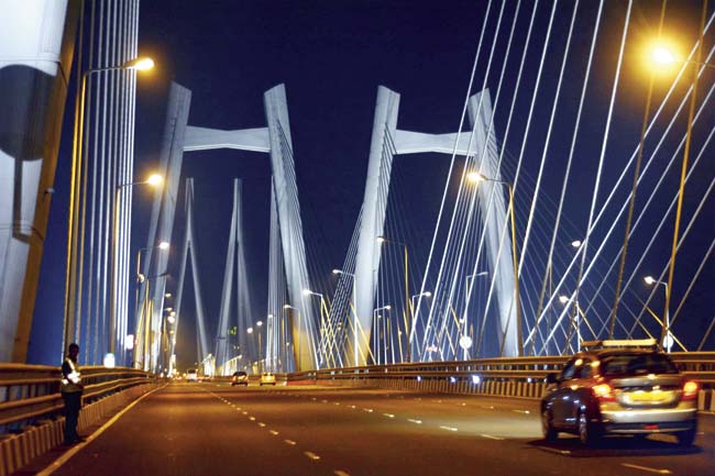 Bandra Worli Sealink has steel wires equal to the earth's circumference