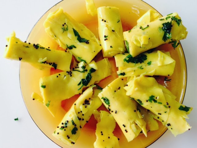 Khandvi - Gujarati Appetizer Recipe | Cooking A Recipe - Indian ...