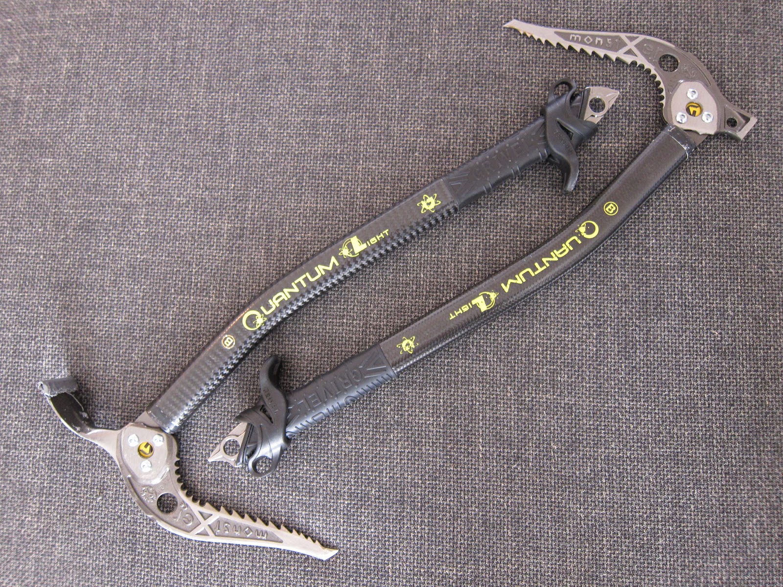 expeditionist.nl: Gear: Grivel Quantum Light ice axe