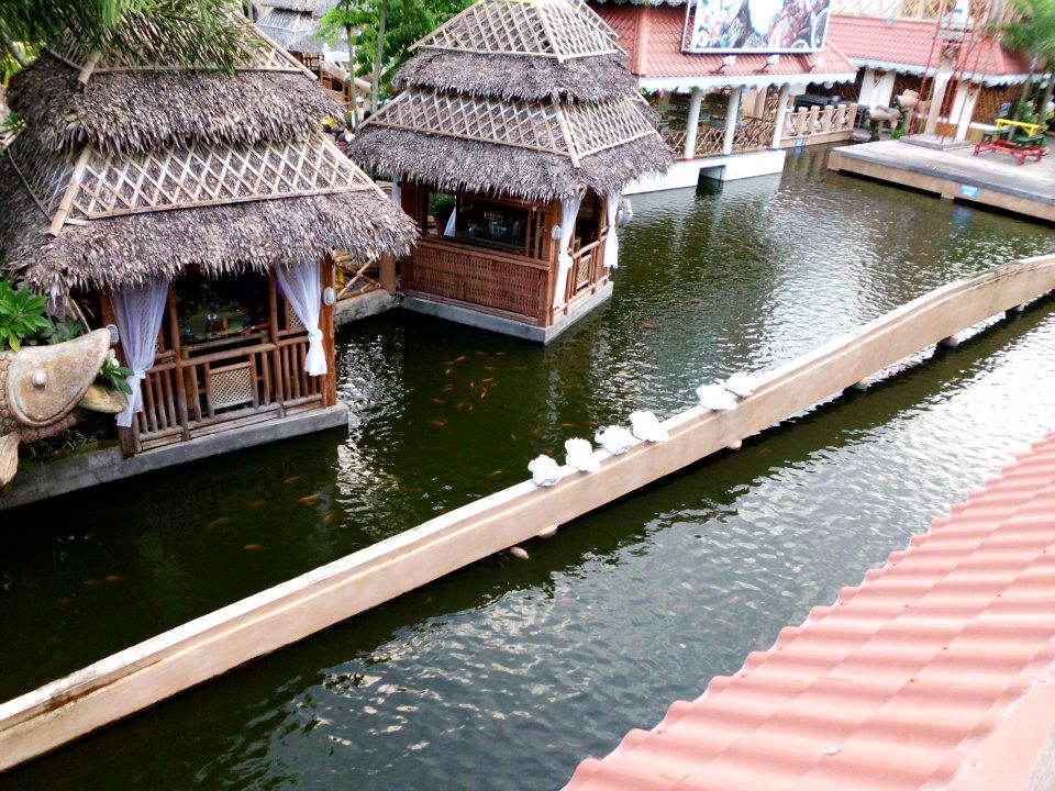 Isdaan Floating Restaurant | The Filipino Lifestyle