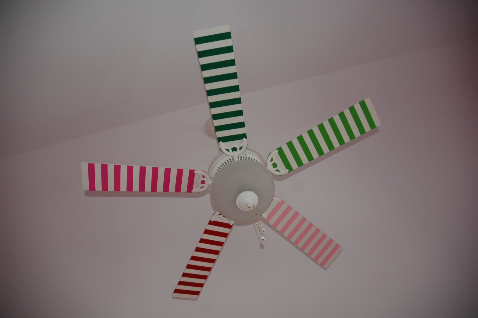 A busy lizzie life: Busy Creating: Hand Painted Ceiling Fan