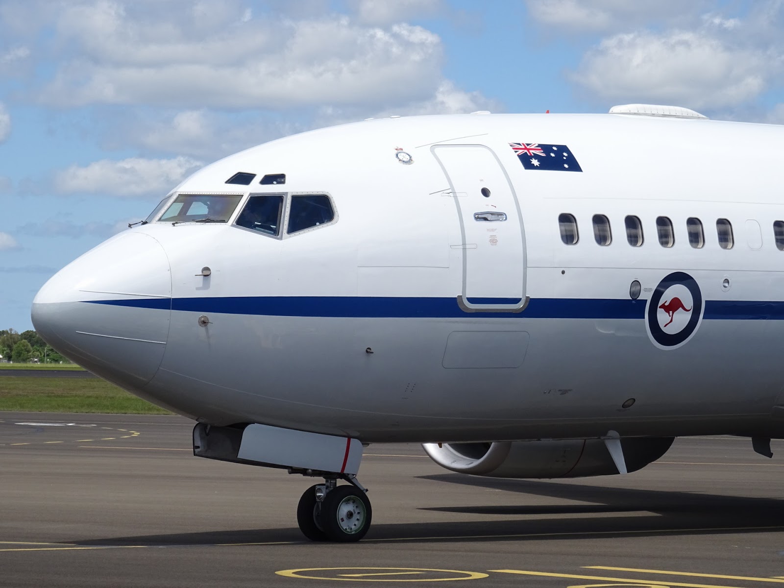 Air Queensland.blogspot: RAAF Boeing 737-700 (BBJ) A36-002 visits ...