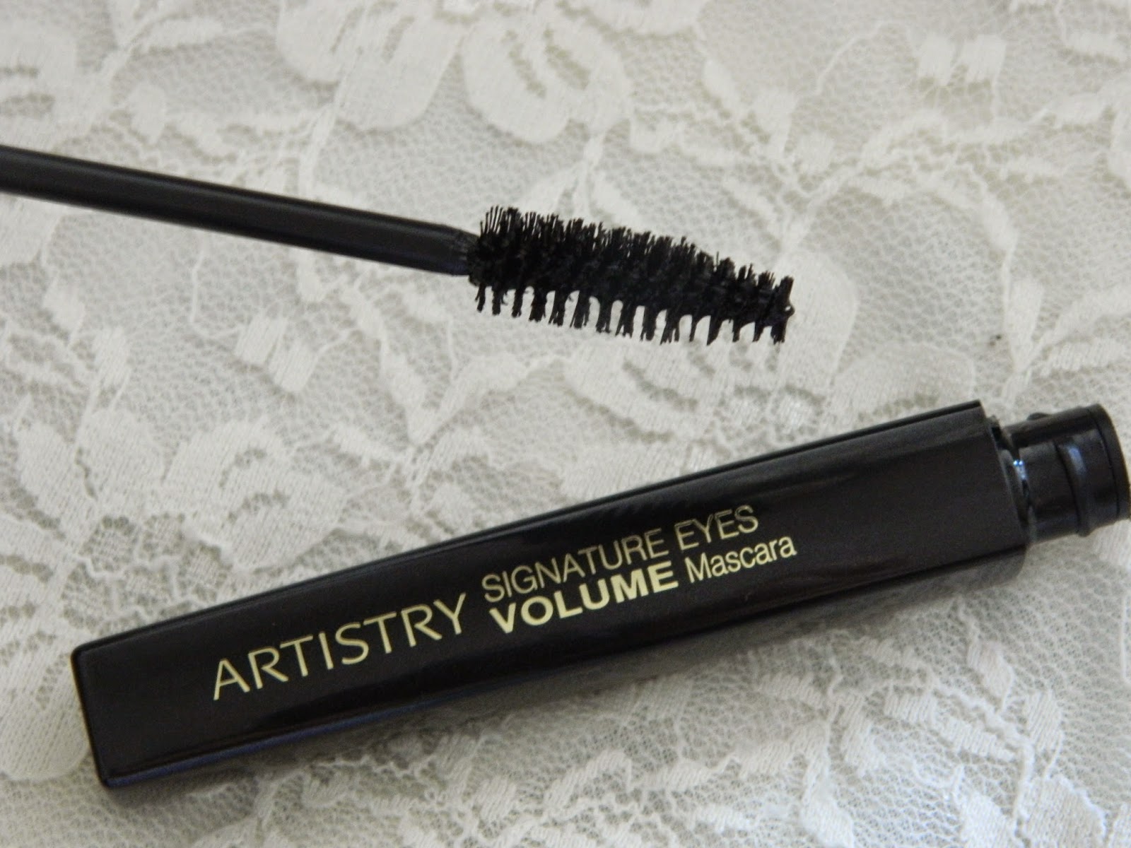 Mary's Wonderlands: Products Worth the Investment | Artistry Signature ...