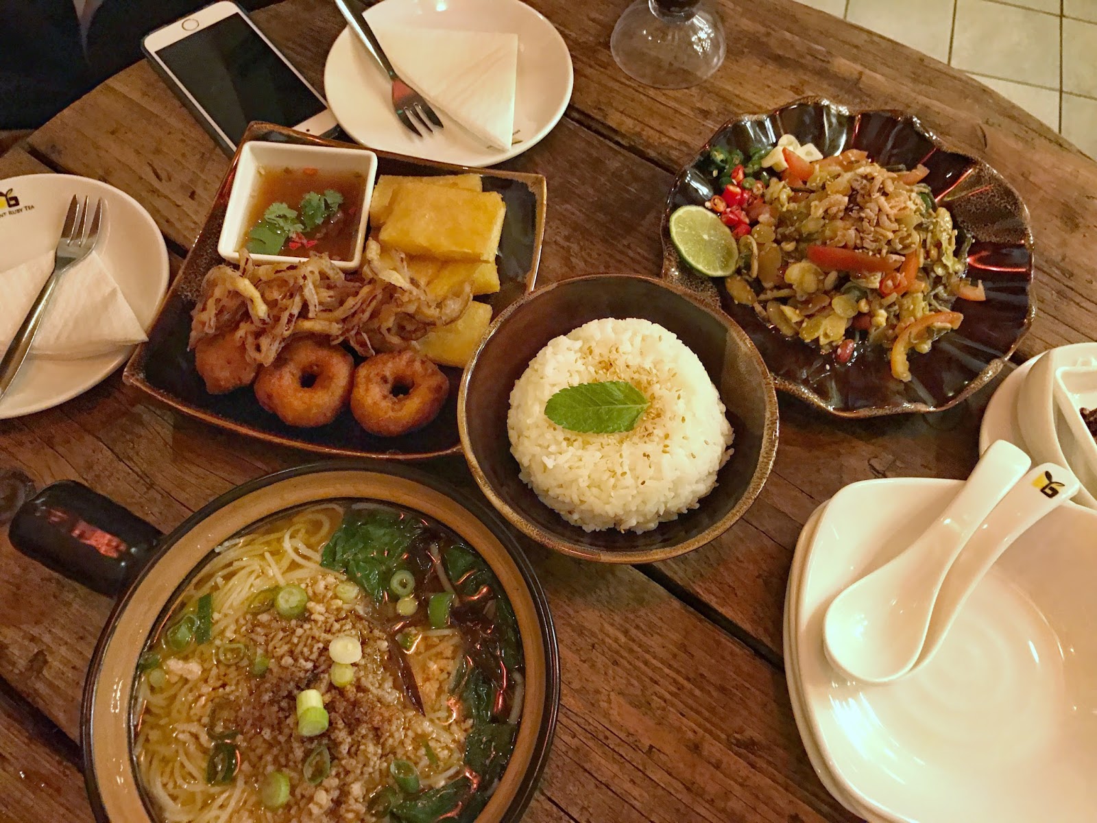 Burmese Food At The Shan State / LUCY LOVES TO EAT