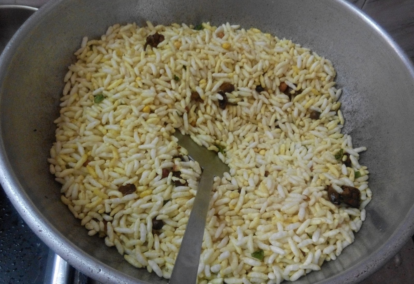 VARUTHA PORI / FRIED PUFFED RICE