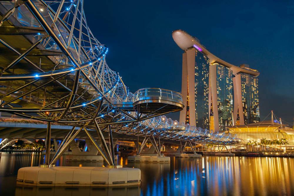 The Helix Bridge - Singapore - World full of Art