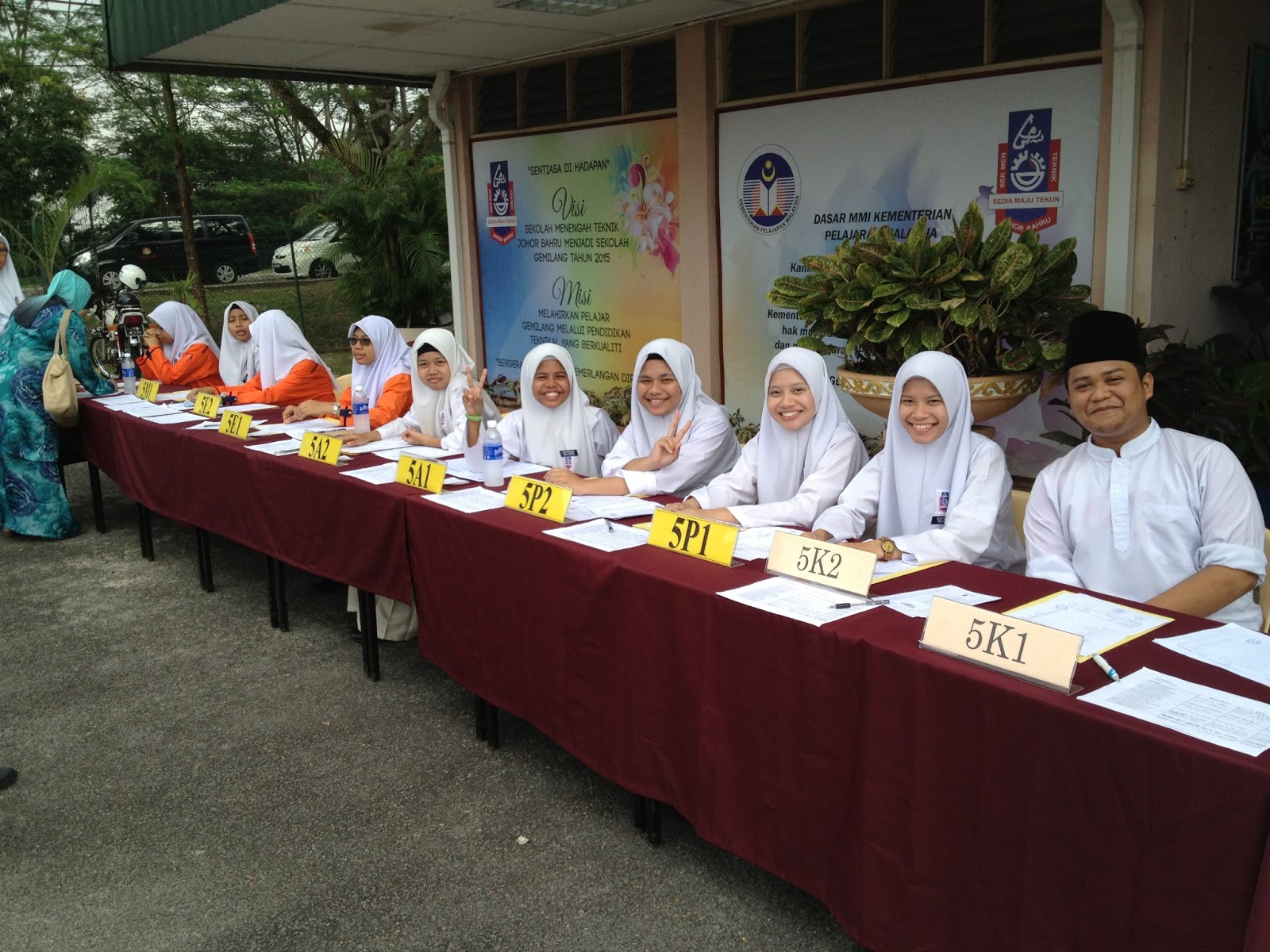 SM TEKNIK JOHOR BAHRU: HARI JALINAN MESRA SMTJB 2013