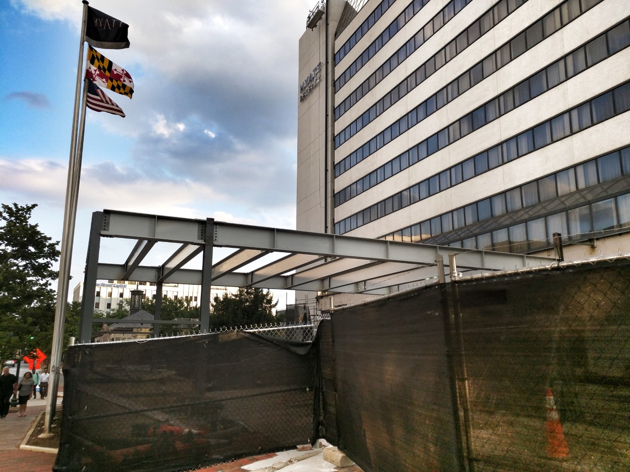 Robert Dyer @ Bethesda Row: Bethesda Hyatt Regency driveway entrance ...