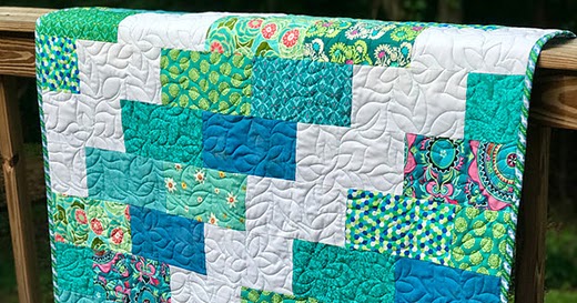 Quilting Land: Easy Brick Quilt