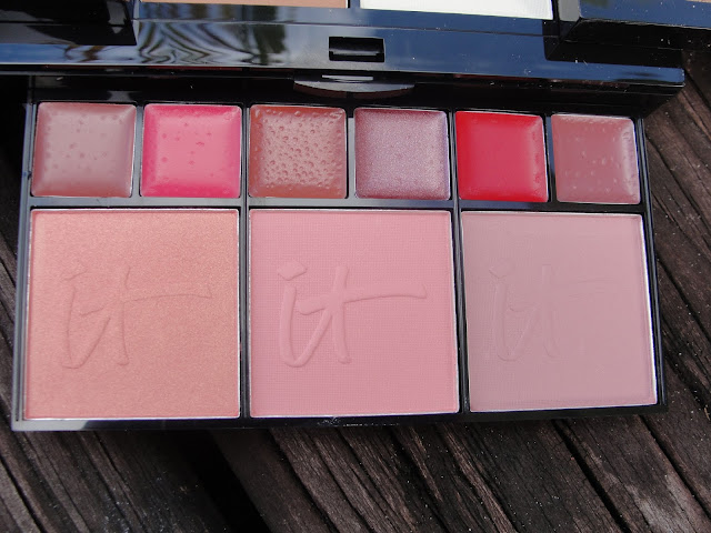 IT Girl Beauty Book Palette Review