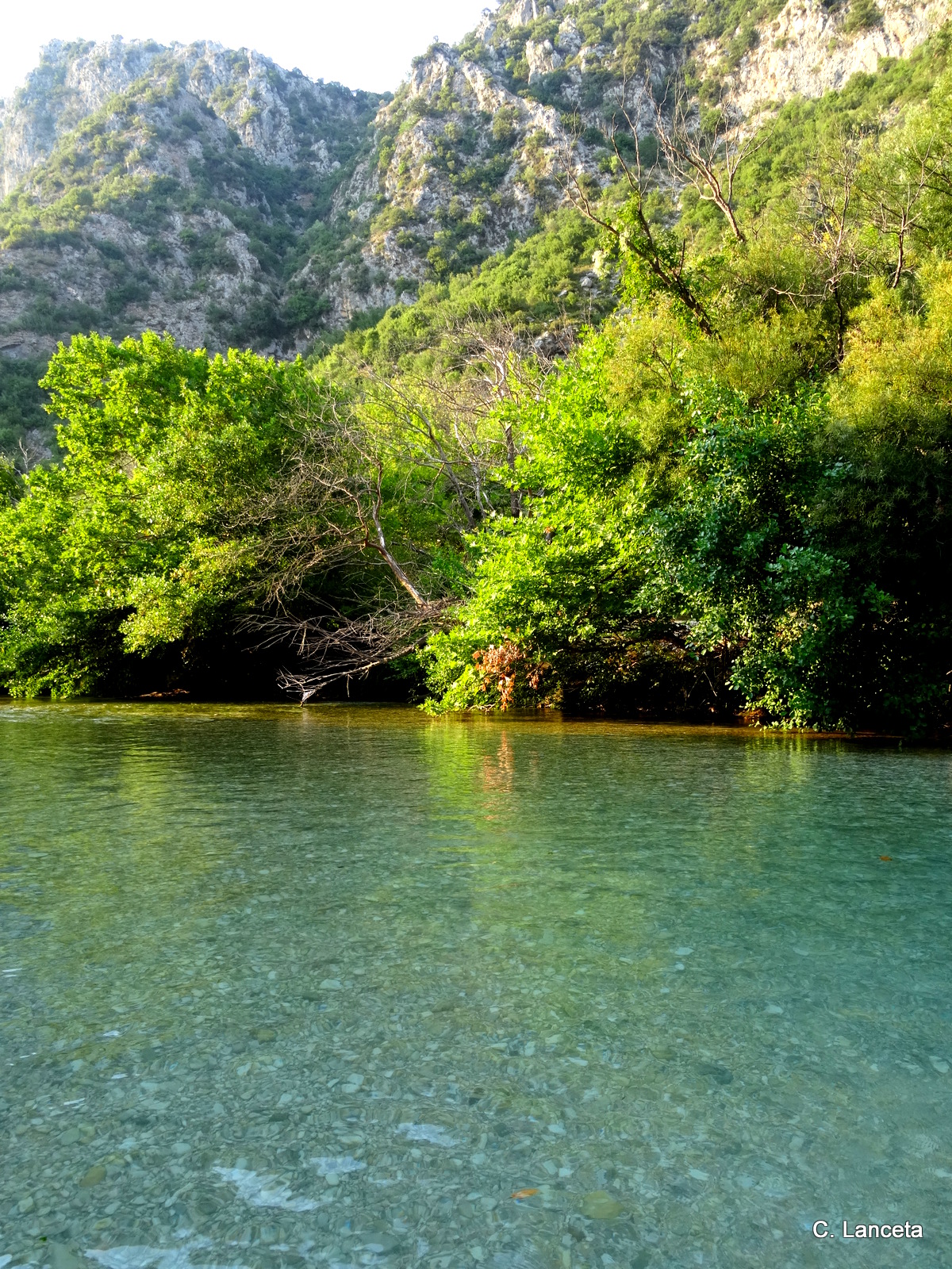 En busca de la cuadratura del círculo: Acheron o Aqueronte, mítico río