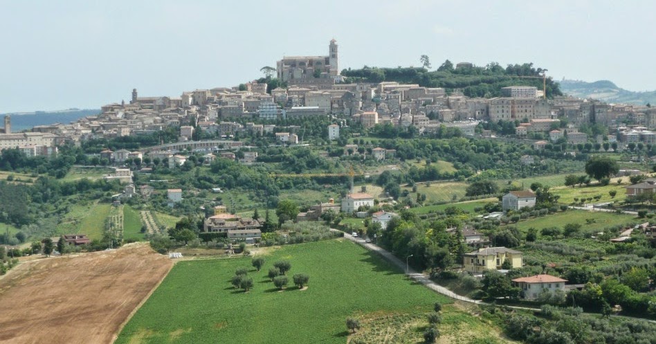 Vini di confine: Fermo, Marche, Italy