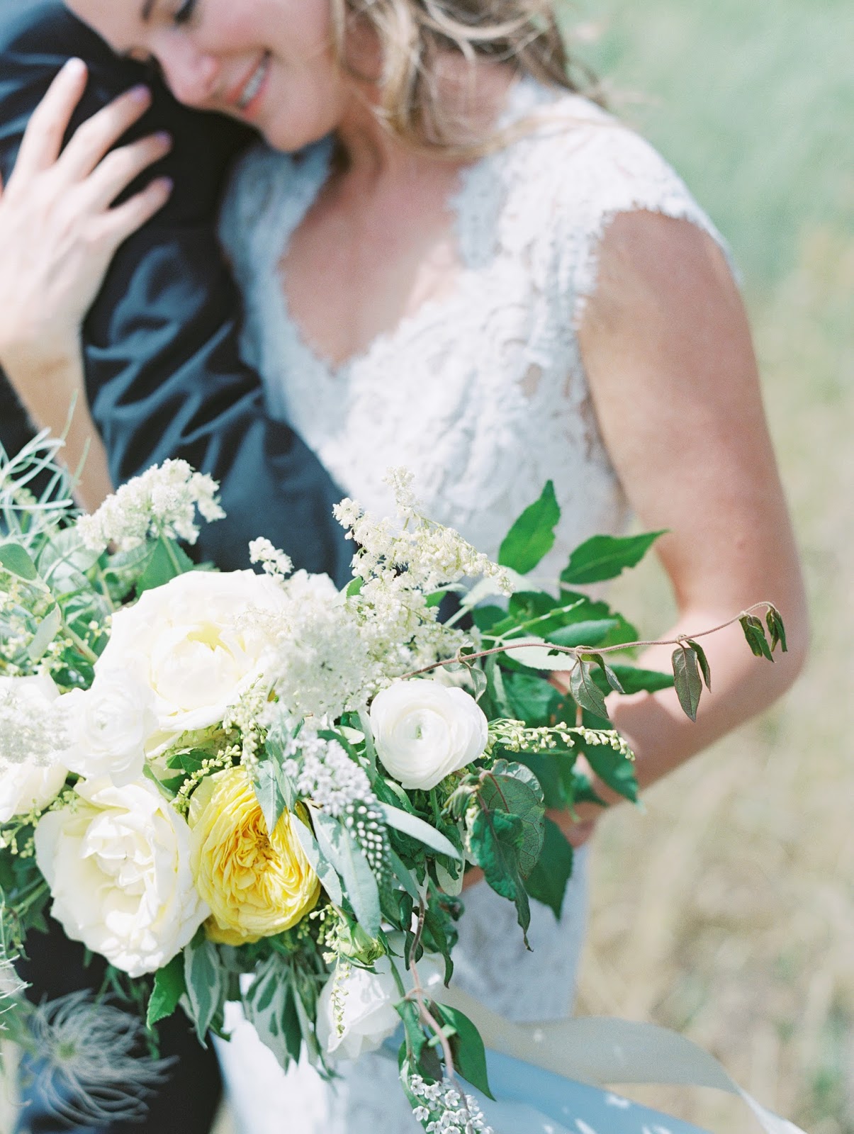 AMBER REVERIE floral and event design