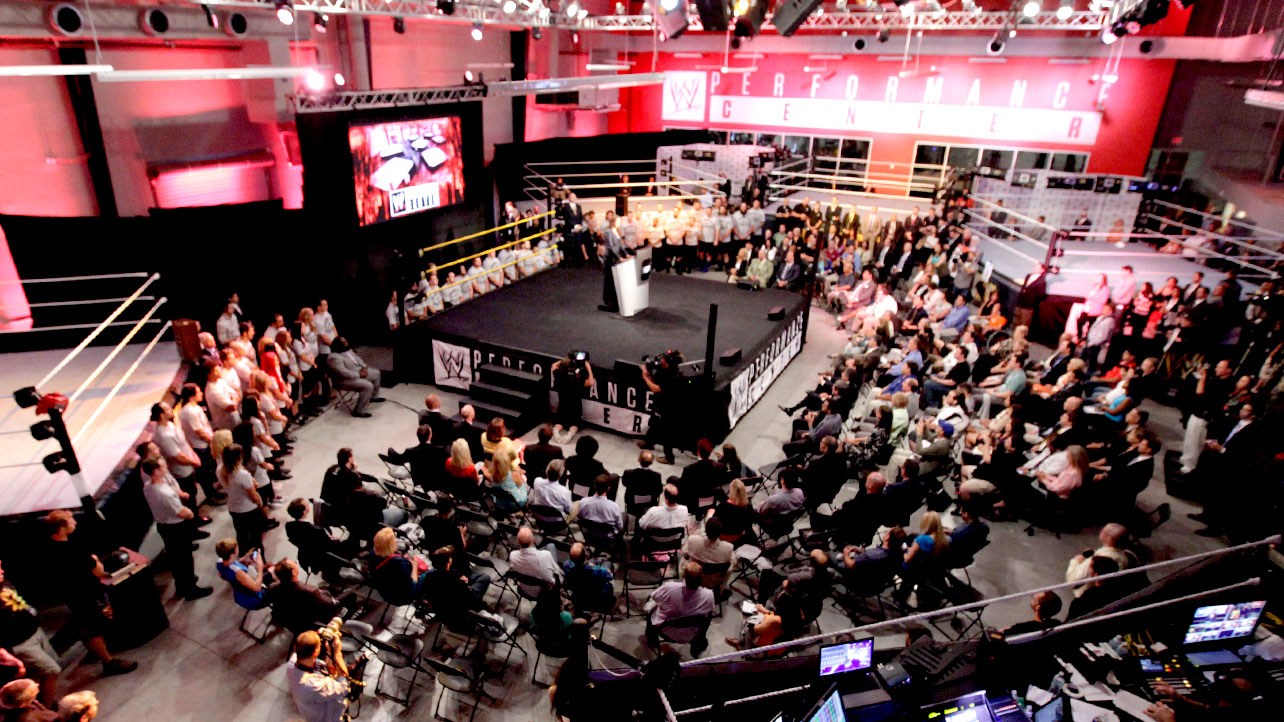 ¿Cuanto costó el WWE Performing Center?