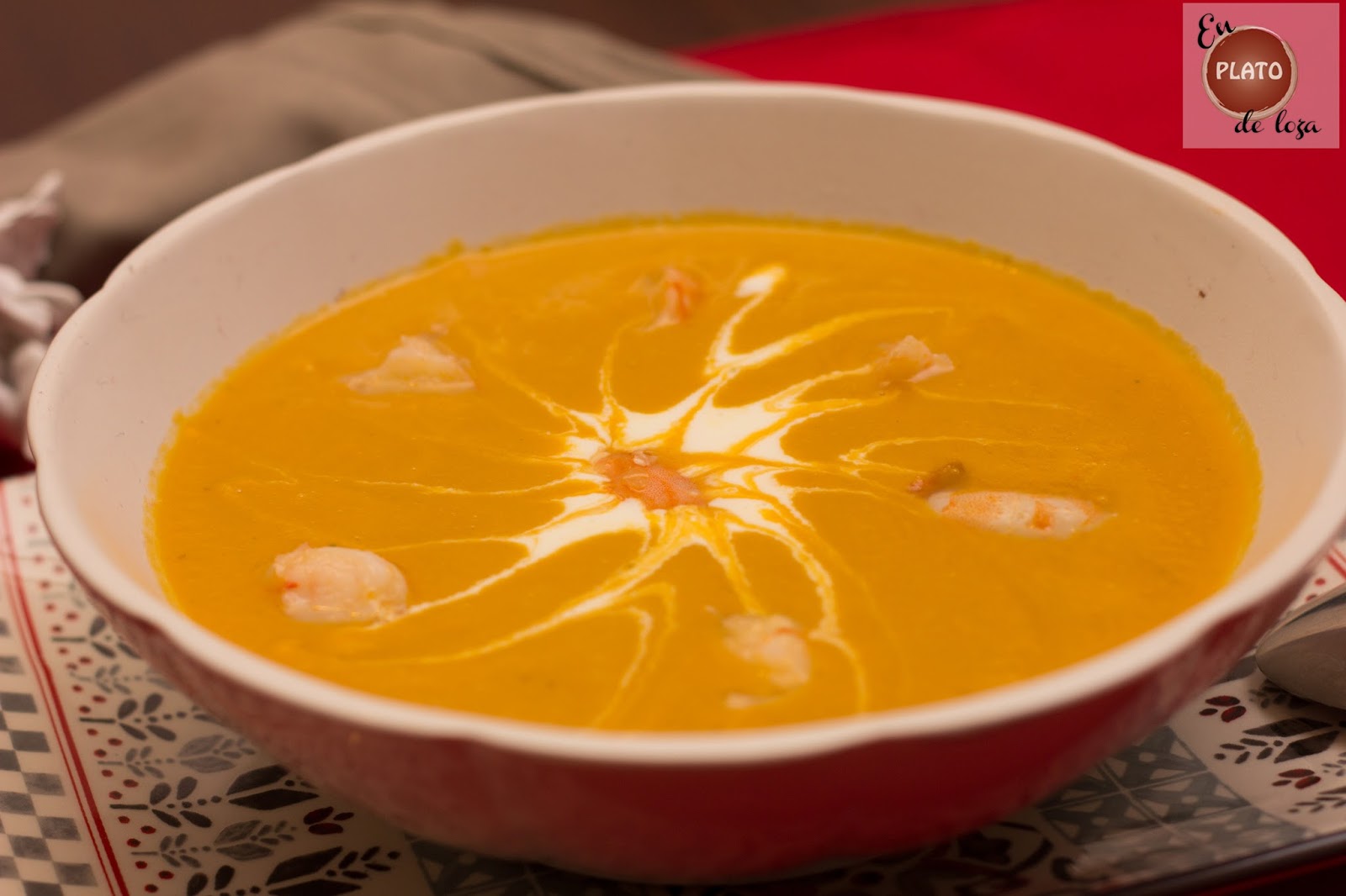 En plato de loza: Crema de mariscos