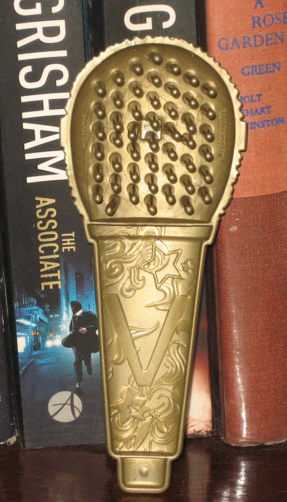 Percy's Fast Food Toy Stories : Victorious Mic - McD