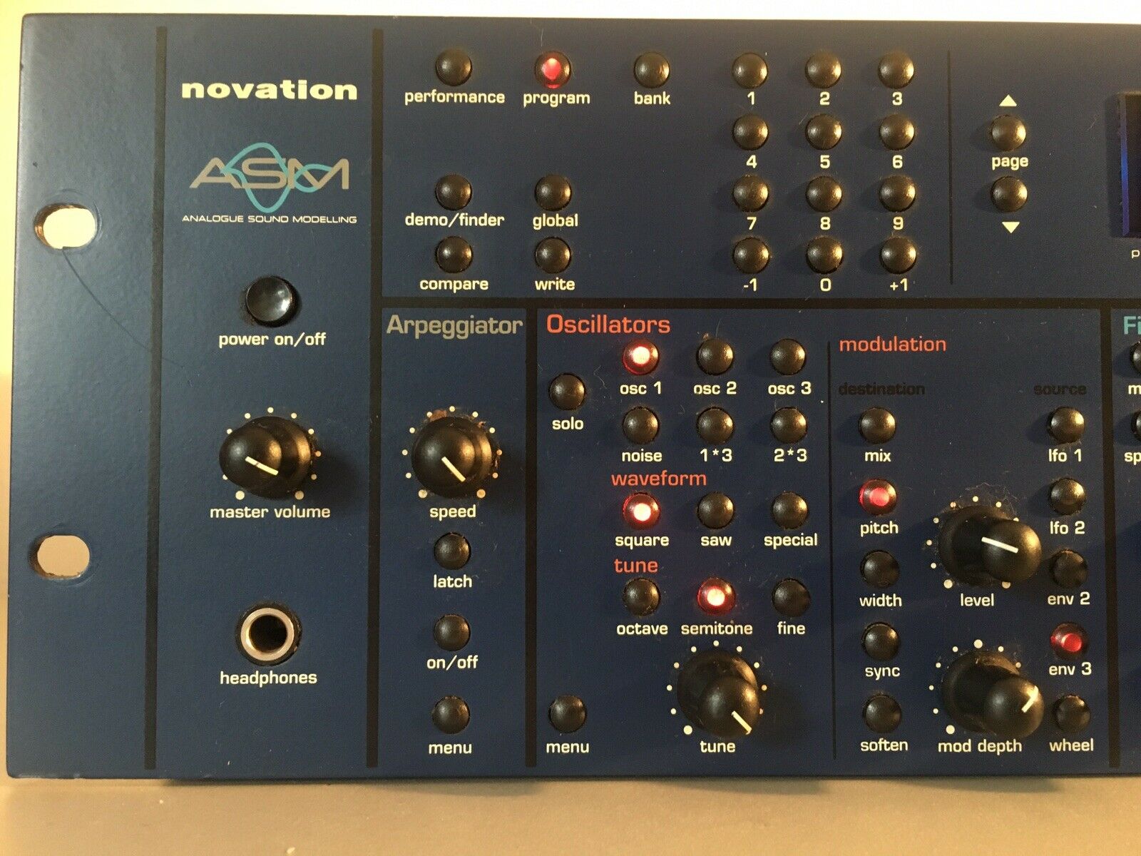 MATRIXSYNTH: Novation Supernova Polyphonic Rack Synth SN 007493