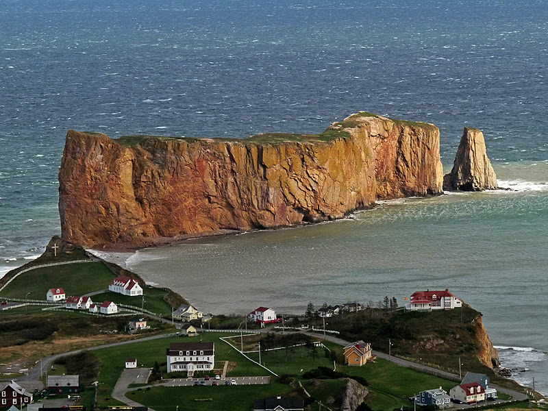 L'ardoise magique: LE ROCHER PERCÉ EN GASPÉSIE